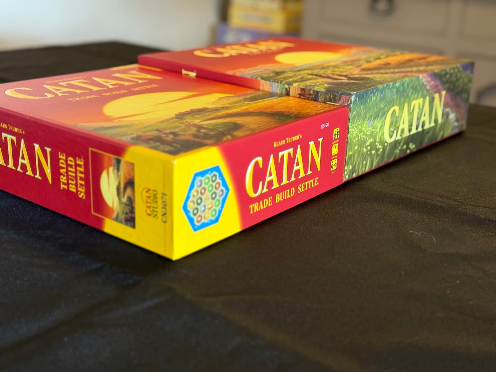 Catan 6th Edition: examining side-by-side with 5th Edition
